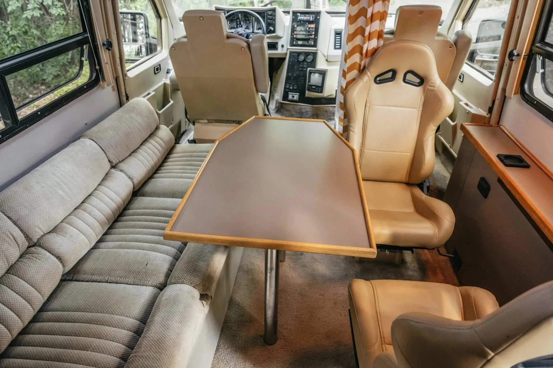 EMC Starfire - самый странный и дорогой автодом в истории автопрома ...